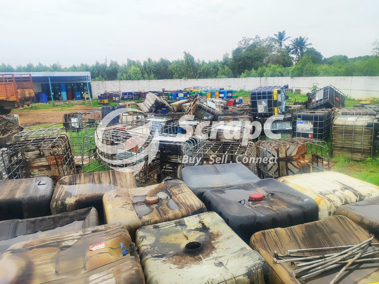 IBC tanks without grill | Plastic HDPE old | ScrapC | S-24I081