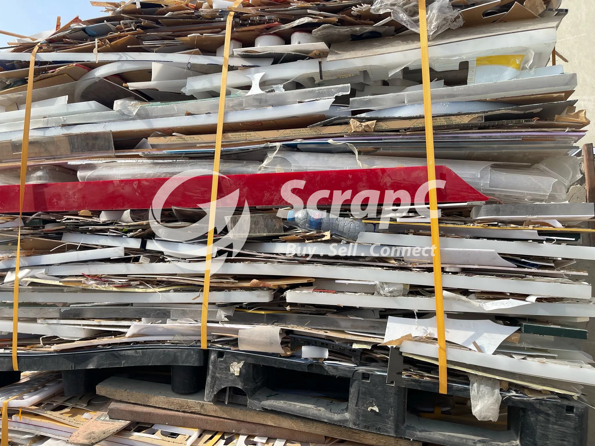 PMMA Acrylic Scrap UAE | Plastic Acrylic Scrap | ScrapC | S-25H029